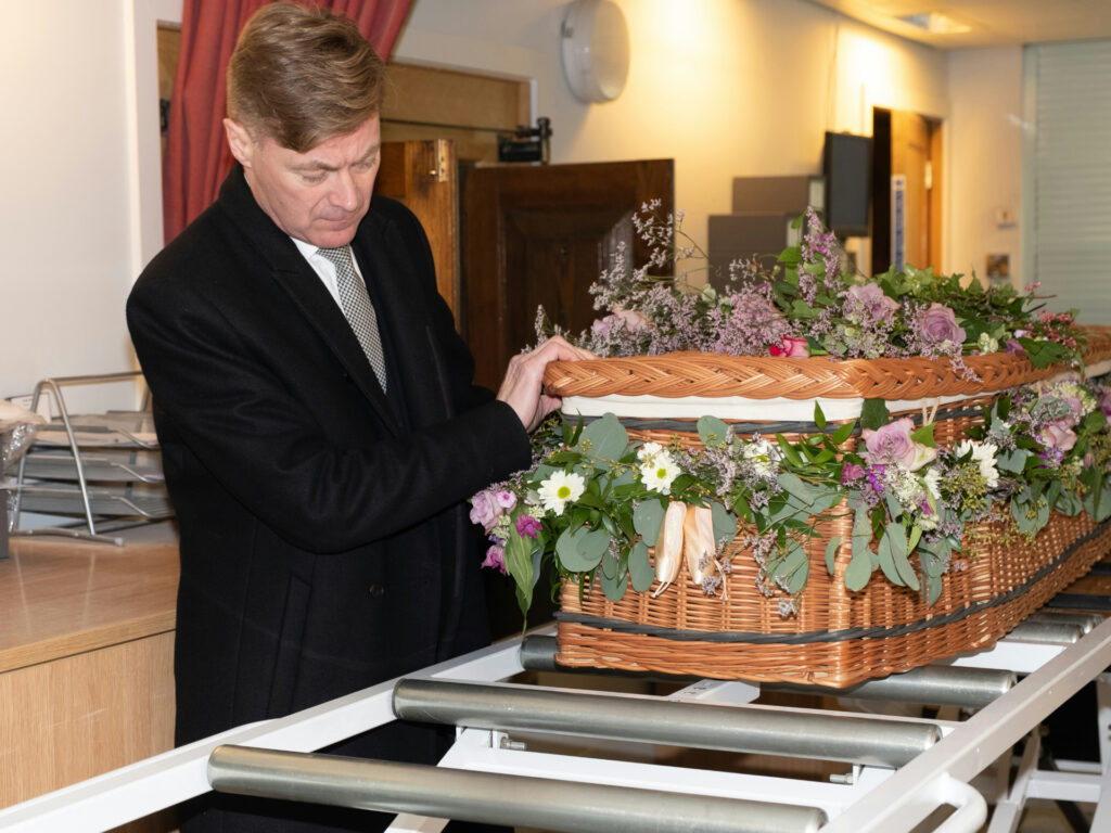 How Long to Cremate a Body? Process & Timeline | Aura Funerals