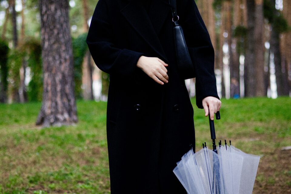 British Funeral Attire Guide: What to Wear & Why | Aura Funerals